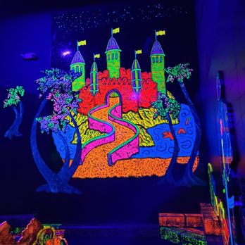 PUTTING EDGE - Updated July 2024 - 282 Photos & 116 Reviews - 5250 ...