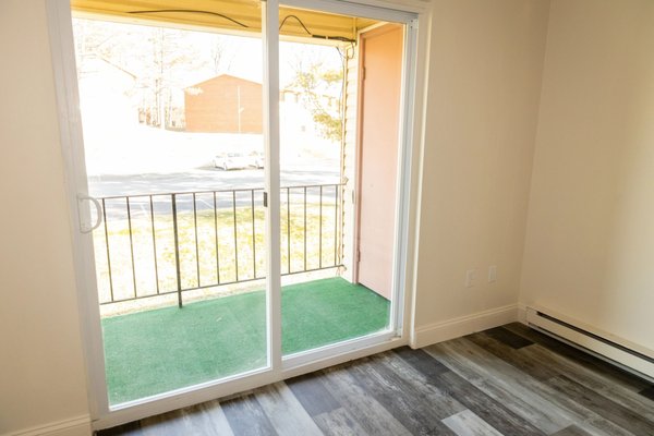 OAKBROOK MANOR APARTMENTS - Updated September 2025 - 17 Photos - 2508 ...