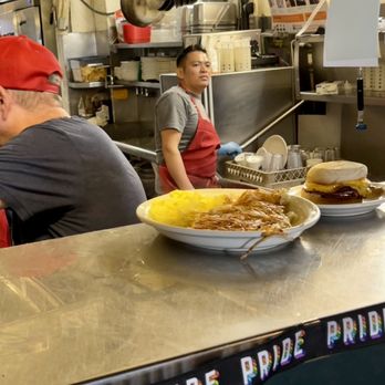 MECCA CAFE - Updated June 2024 - 551 Photos & 864 Reviews - 526 Queen ...