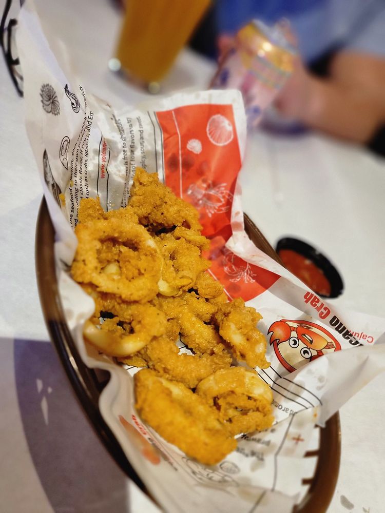 VOLCANO CRAB - 81 Photos & 49 Reviews - 204 Southgate Sq, Colonial ...