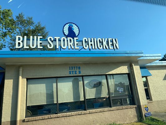 BLUE STORE CHICKEN - 20 Photos & 30 Reviews - 13770 Old Hammond Hwy ...