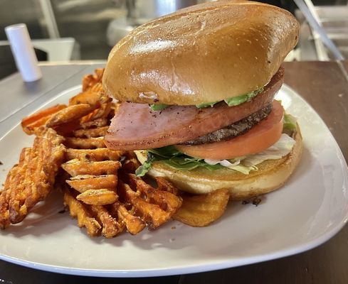 TEXAS TOAST BREAKFAST AND BURGERS - Updated March 2025 - 39 Photos & 61 ...