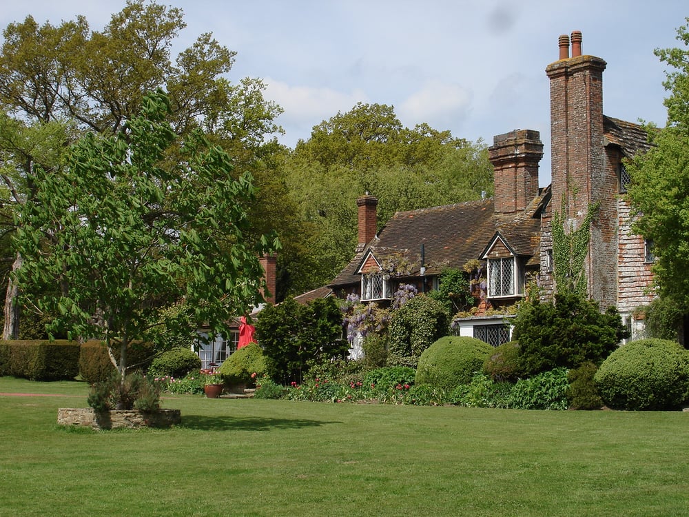 RIDGE FARM - Updated August 2024 - Dorking, Surrey, United Kingdom ...