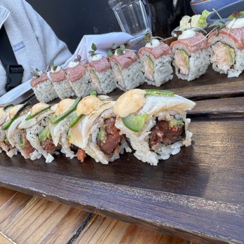 AZUKI SUSHI - Updated December 2024 - 5517 Photos & 3357 Reviews - 2321 ...