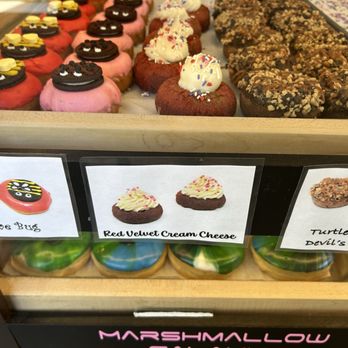 SLODOCO DONUTS - Updated October 2025 - 116 Photos & 69 Reviews - 195 ...