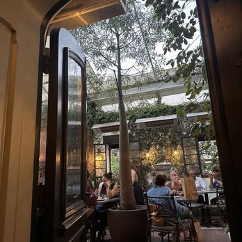 AOC - Updated June 2025 - 3581 Photos & 2617 Reviews - 8700 W 3rd St ...