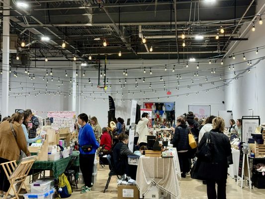 THE RUSTIC FOX - Updated December 2025 - 17 Photos - 570 S Schmale Rd ...