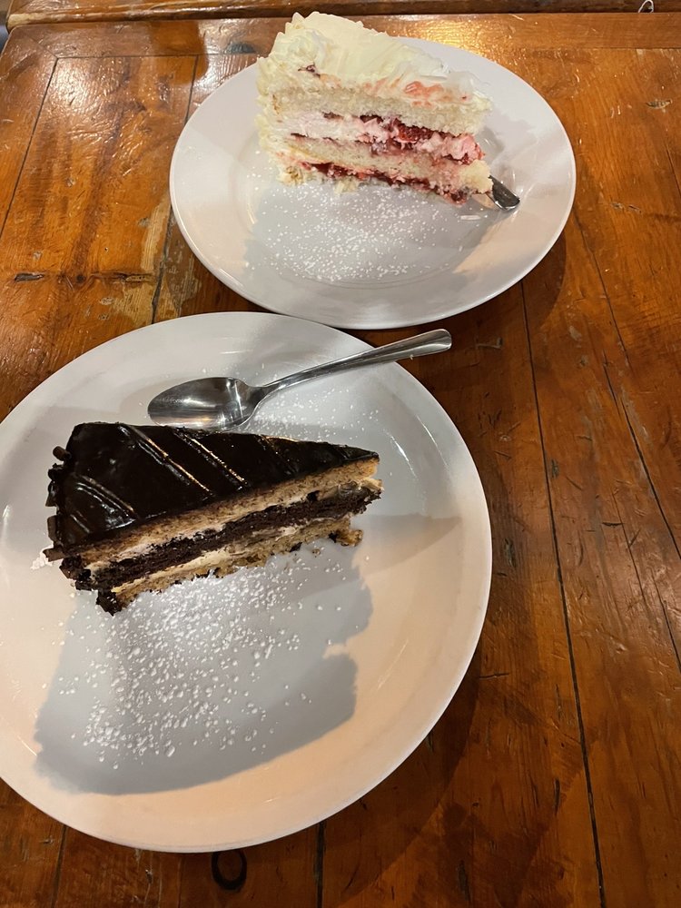 FUTURE BISTRO - Updated January 2025 - 148 Photos & 231 Reviews - 483 ...