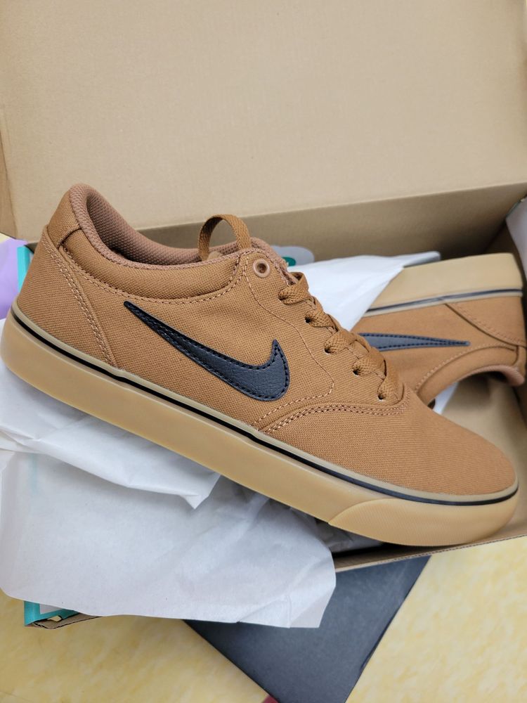 WSS - Updated 05/2025 - 23 Photos & 29 Reviews - 20310 S Wilmington Ave ...