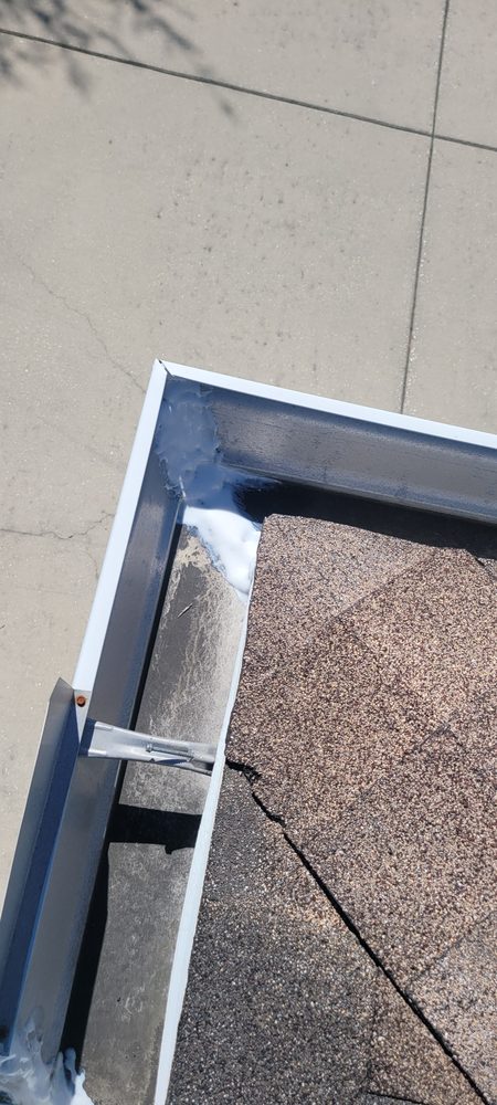 TAMPA GUTTER CLEANING - Updated April 2025 - 61 Photos - 707 Regent Cir ...