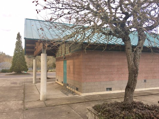 IBACH PARK - Updated December 2025 - 16 Photos - 10455 SW Ibach St ...