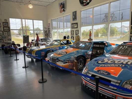 CURB MOTORSPORTS-RECORDS MUSEUM - Updated July 2025 - 20 Photos - 600 ...
