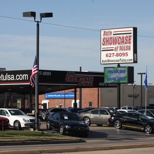 GATEWAY CLASSIC CARS OF TULSA - Updated April 2025 - 10010 E 71st St ...