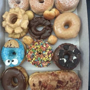 CROWS LANDING DONUTS & DELI - Updated October 2025 - 70 Photos & 20 ...