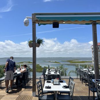 SALTWATER 75 - Updated June 2025 - 130 Photos & 139 Reviews - 115 75th ...