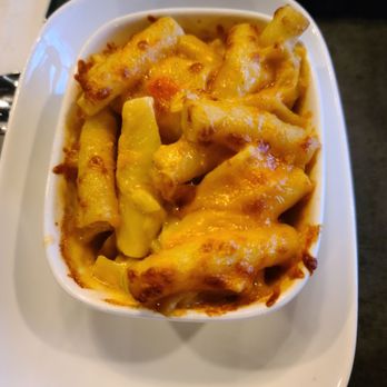 GREG’S COOKOUT - Updated July 2024 - 33 Photos - 3000 Country Club Ln ...