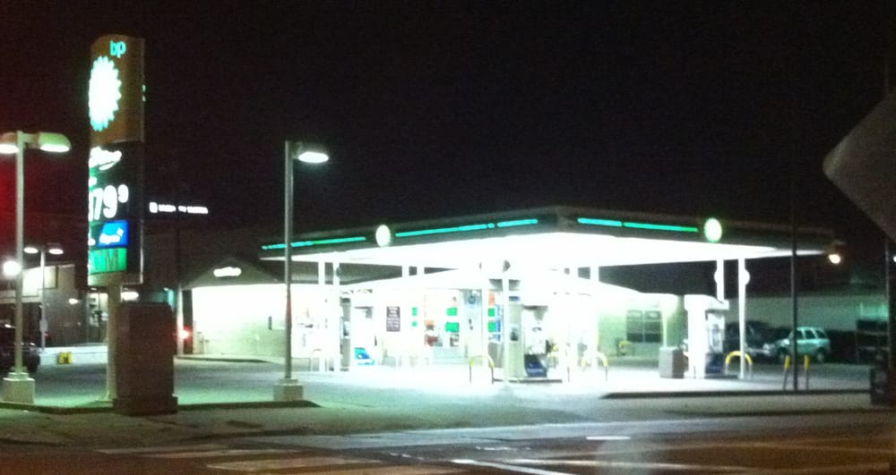 MIKE’S DOWNTOWN AMOCO - Updated March 2026 - 542 Robert St N, Saint ...