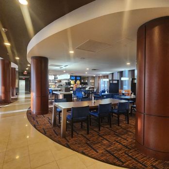 COURTYARD BY MARRIOTT BOSTON-SOUTH BOSTON - Updated December 2025 - 147 ...