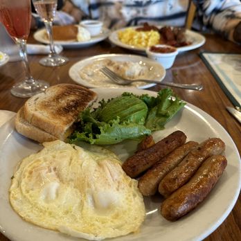 RED APPLE CAFE - 1242 Photos & 1322 Reviews - 488 W Herndon Ave, Fresno ...