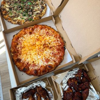 SLIVER PIZZERIA - FREMONT - Updated June 2026 - 553 Photos & 370 ...
