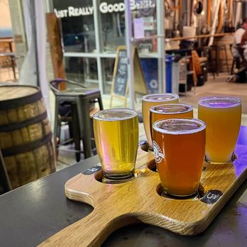 BICKERSONS BREWHOUSE - Updated January 2026 - 29 Photos & 30 Reviews - 4710 NE 4th St, Renton ...