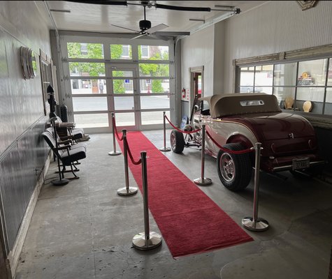 LADY LUCK GARAGE - Updated November 2025 - 54 Photos - 4010 Main St ...