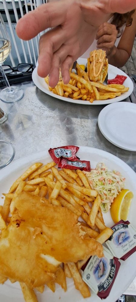 BLUFFERS PARK RESTAURANT - 52 Photos & 28 Reviews - 7 Brimley Road S ...