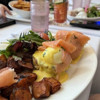 SKINOS - Updated April 2025 - 479 Photos & 175 Reviews - 123 Washington ...