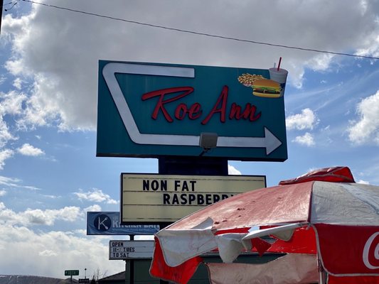 ROE ANN’S DRIVE-IN - Updated March 2025 - 42 Photos & 64 Reviews - 929 ...