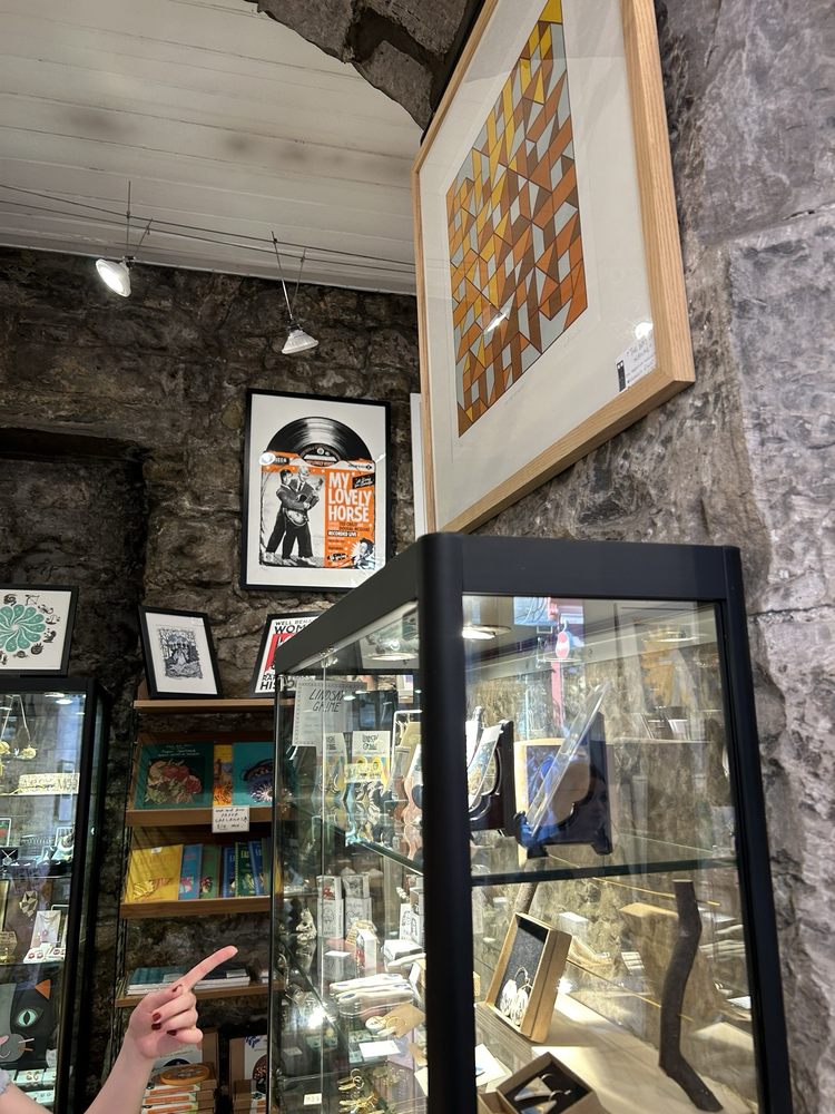 THE RED DOOR GALLERY - Updated October 2024 - 14 Photos & 17 Reviews ...