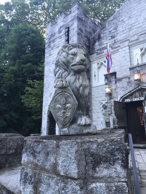 PAX AMICUS CASTLE THEATRE - Updated November 2025 - 14 Photos - 23 Lake ...