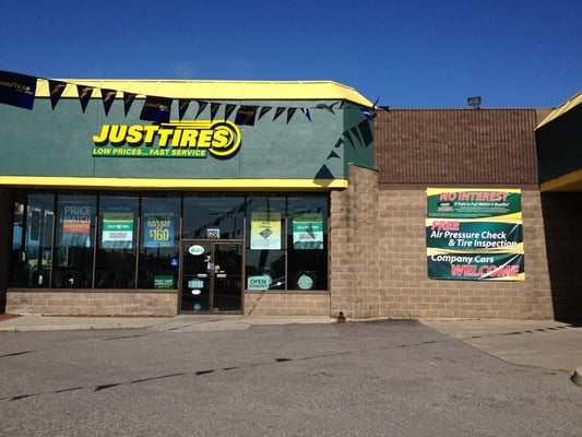 JUST TIRES - Updated October 2025 - 32 Photos & 242 Reviews - 995 ...