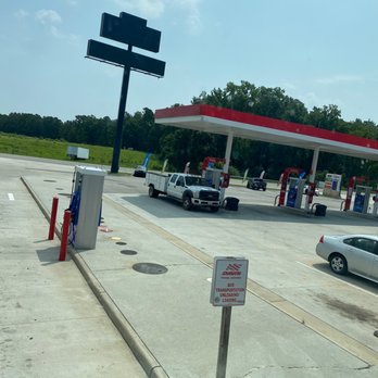 DAVIS TRAVEL CENTER - Updated December 2025 - 37 Photos & 46 Reviews ...