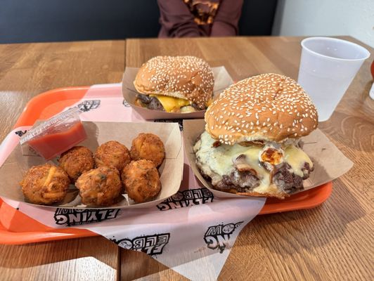 THE FLYING ELBOW - Updated August 2024 - 59 Photos & 34 Reviews - 229 N ...