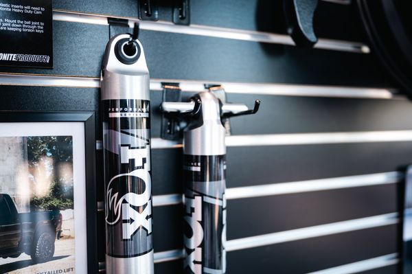 THOMPSONS GMC - Updated December 2025 - 166 Photos & 260 Reviews - 55 ...