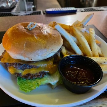 CARDOZO’S PUB - Updated December 2024 - 41 Photos & 118 Reviews - 170 W ...