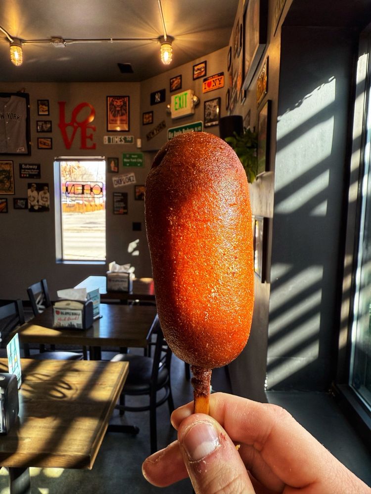 BIG APPLE BODEGA - Updated November 2025 - 116 Photos & 87 Reviews ...