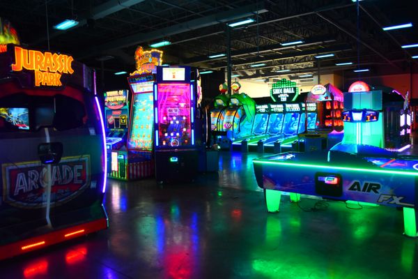 BRAVOZ ENTERTAINMENT CENTER - Updated November 2024 - 250 Photos & 117 ...