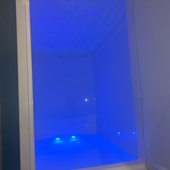 DRIP LUXURY FLOAT SPA - Updated December 2025 - 10 Photos - 134 Taunton ...