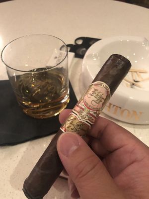 ASHTON CIGAR BAR - 168 Photos & 218 Reviews - Bars - 1522 Walnut St ...