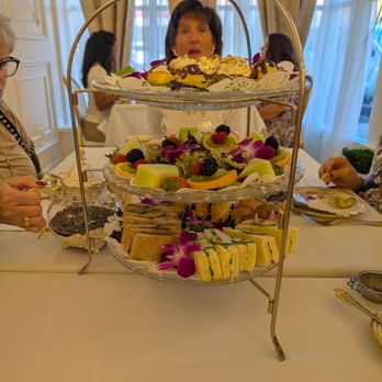 CELESTE - Updated December 2025 - 170 Photos & 49 Reviews - 520 Main St ...