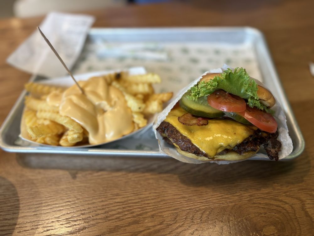 SHAKE SHACK - Updated January 2026 - 20 Photos - 2010 Hwy 9, Old Bridge ...