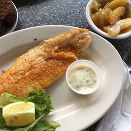 CROSSROADS FAMILY RESTAURANT - Updated June 2024 - 79 Photos & 75 ...