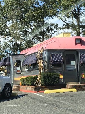 THE ROADSIDE DINER - 52 Photos & 77 Reviews - 5016 New Jersey 33 & 34 ...