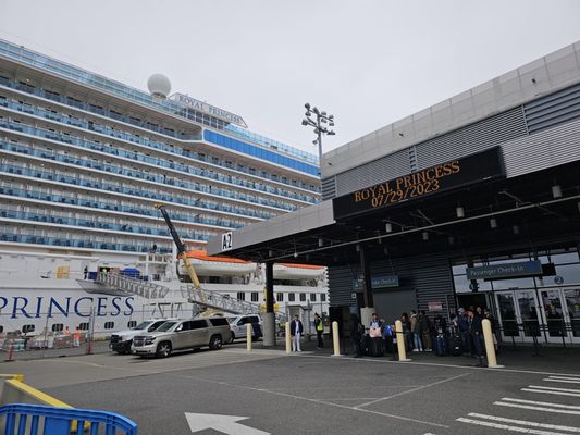 PIER 91 CRUISE TERMINAL PARKING - Updated December 2025 - 14 Photos ...