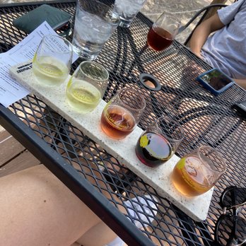 SPRING LAKE WINERY - Updated July 2024 - 181 Photos & 61 Reviews - 7373 ...