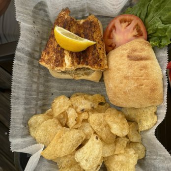 THE BAIT HOUSE TACKLE & TAVERN - Updated April 2025 - 887 Photos & 903 ...