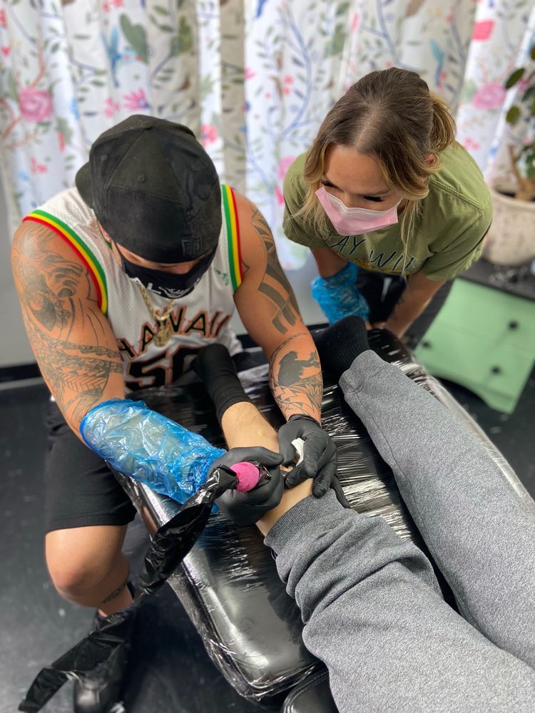 ALOHA INK TATTOO - Updated August 2025 - 46 Photos & 28 Reviews - 1360 ...