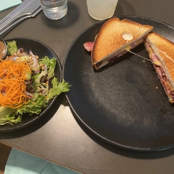 HUMMINGBIRD CAFE - Updated September 2024 - 141 Photos & 260 Reviews ...