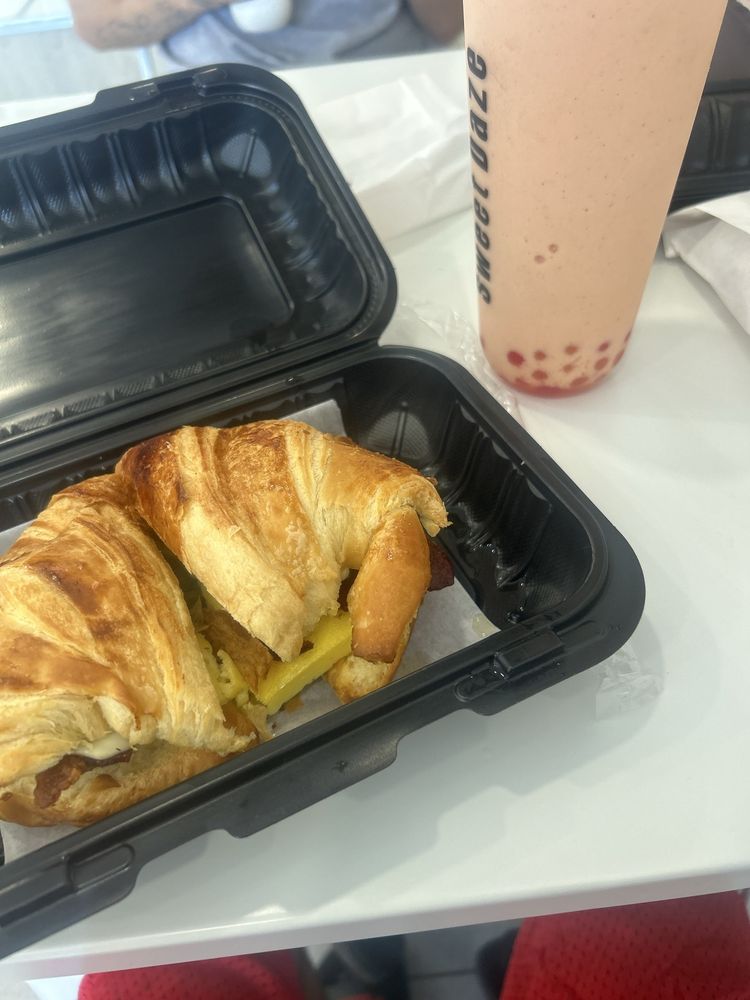 SWEET DAZE DONUT & BOBA - Updated September 2025 - 167 Photos & 93 ...